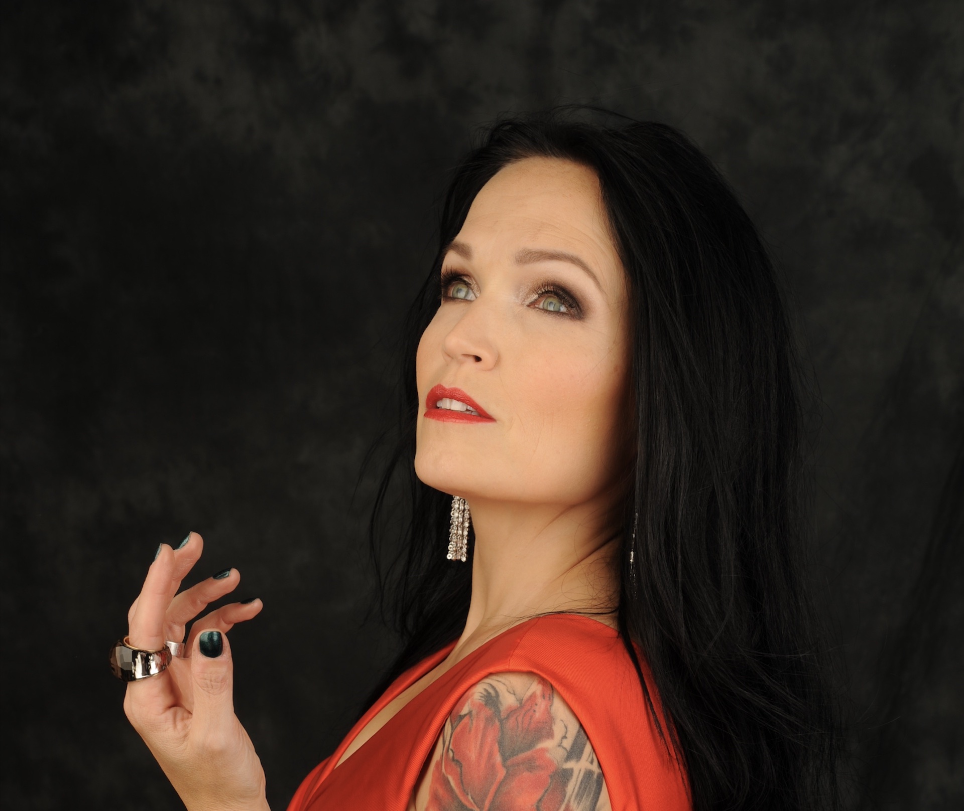 „Dark Christmas“ Christmas concert with Tarja Turunen - Moravian ...